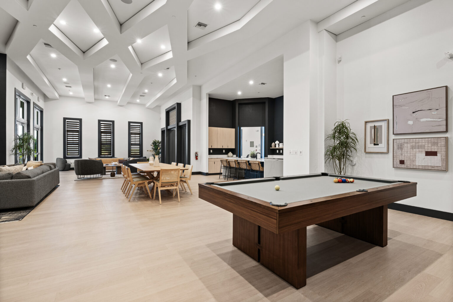 Luxury Apartments & Townhomes in Miramar, FL, Near the Turnpike